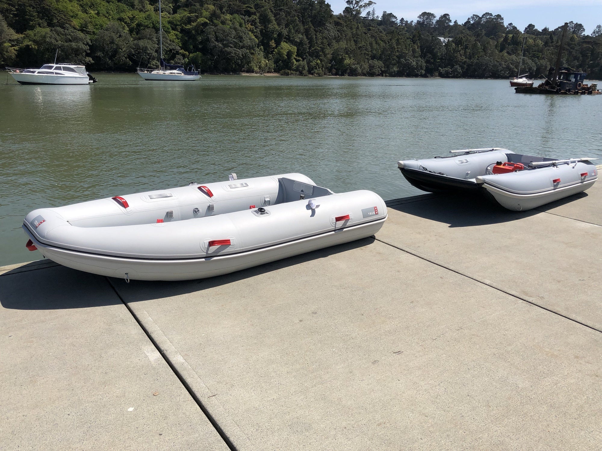 Navigator 300 v Discovery 280 - True Kit